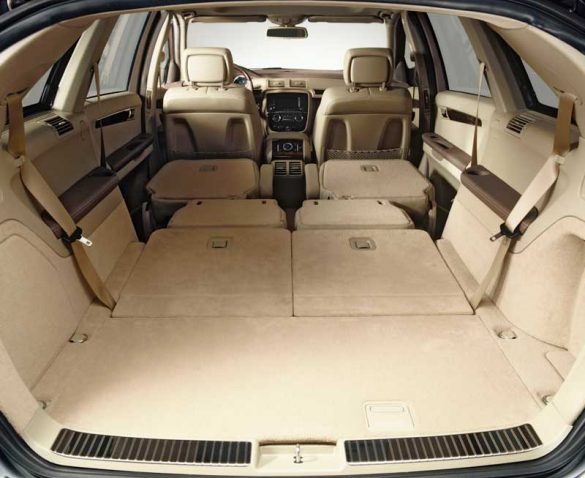 The Mercedes R Class 2006 - 2012 -Development and Changes Through the ...